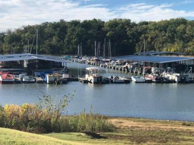 Lake Perry Yacht and Marina